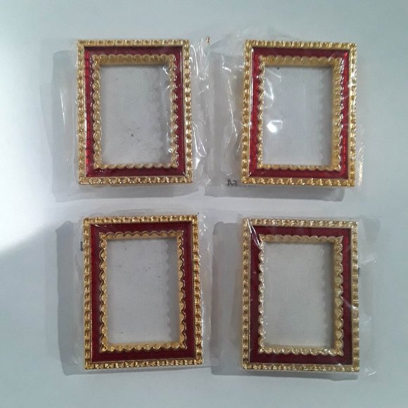 PICTURE FRAMES | Accents | Set Of 4 Small Red Enamel Gold Color Easel ...